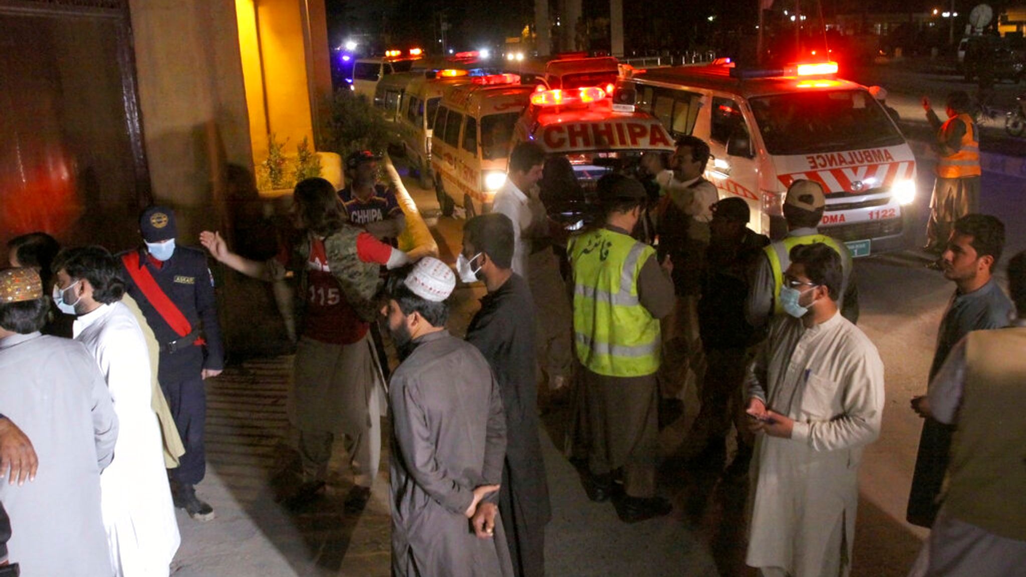 Pakistan: Four killed and 12 wounded after bomb explodes at luxury ...