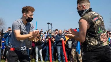 Josh fight: Crowds show up in US park for pool noodle battle to win ...
