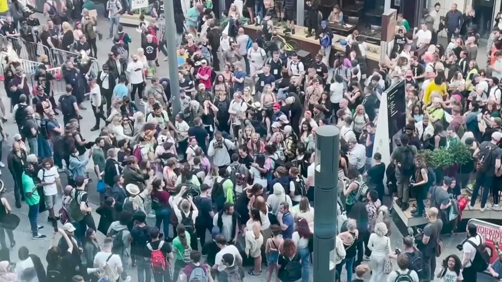 COVID-19: Major shopping centre forced to close as anti-lockdown ...