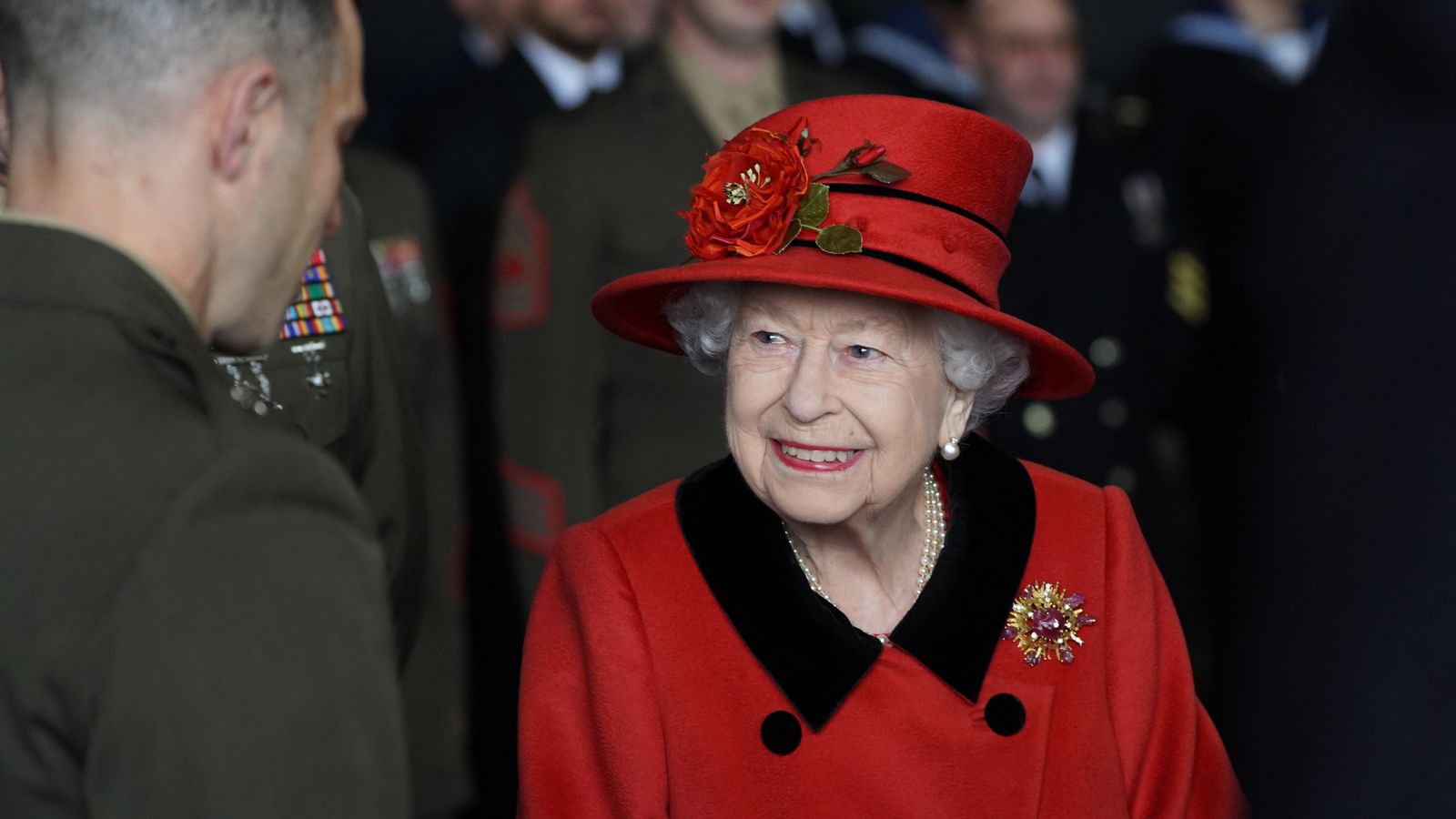 Queen visits HMS Queen Elizabeth ahead of its major military deployment ...
