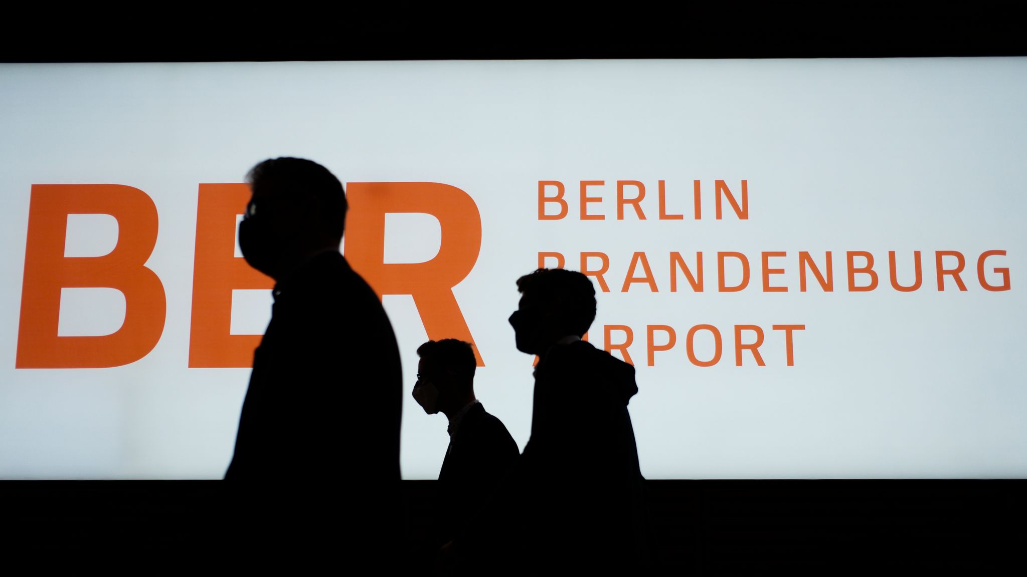 COVID-19: Germany declares UK a 'virus variant region', requiring ...