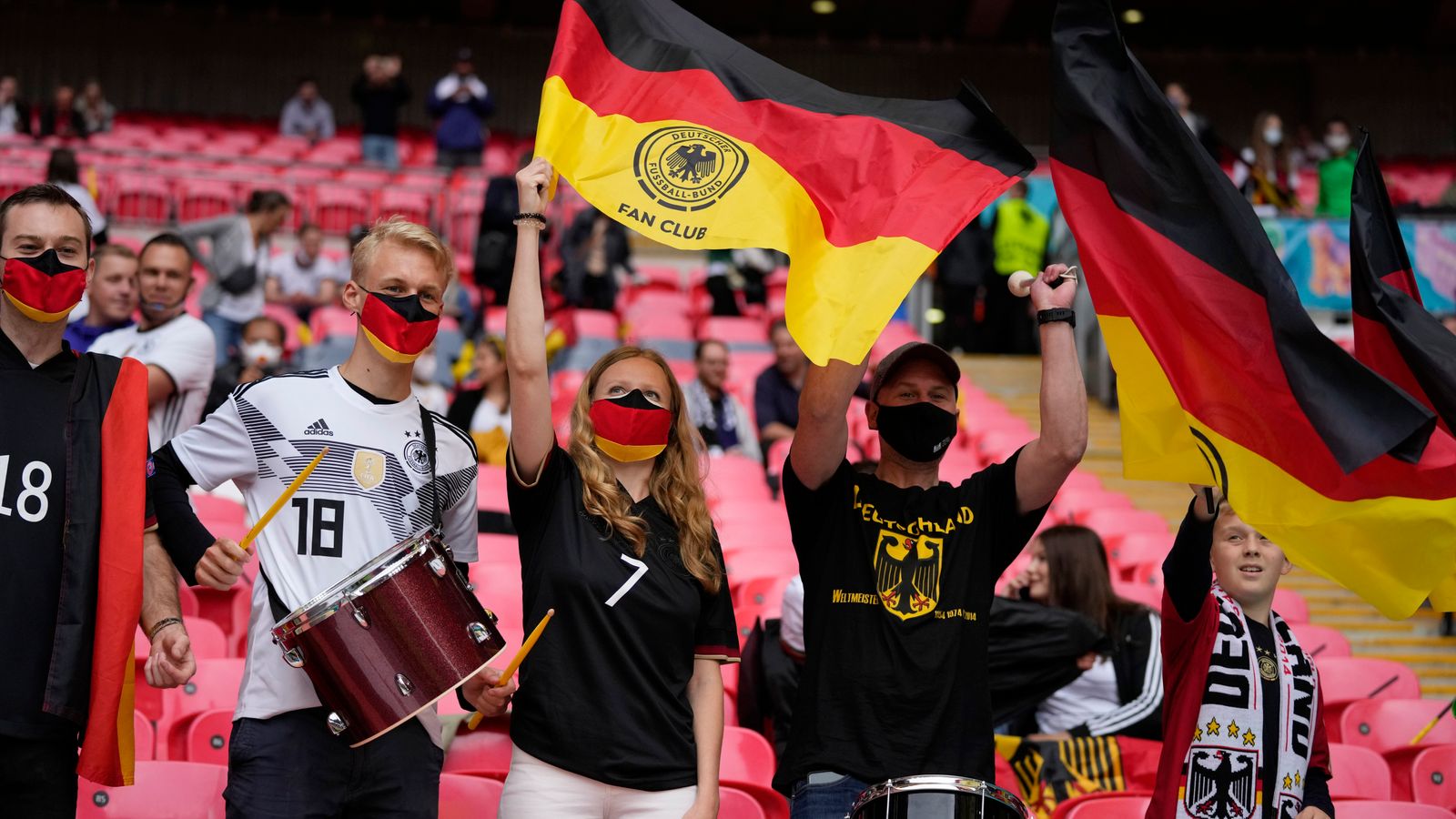 Euro 2020: England fans gather for team's knockout clash with Germany ...