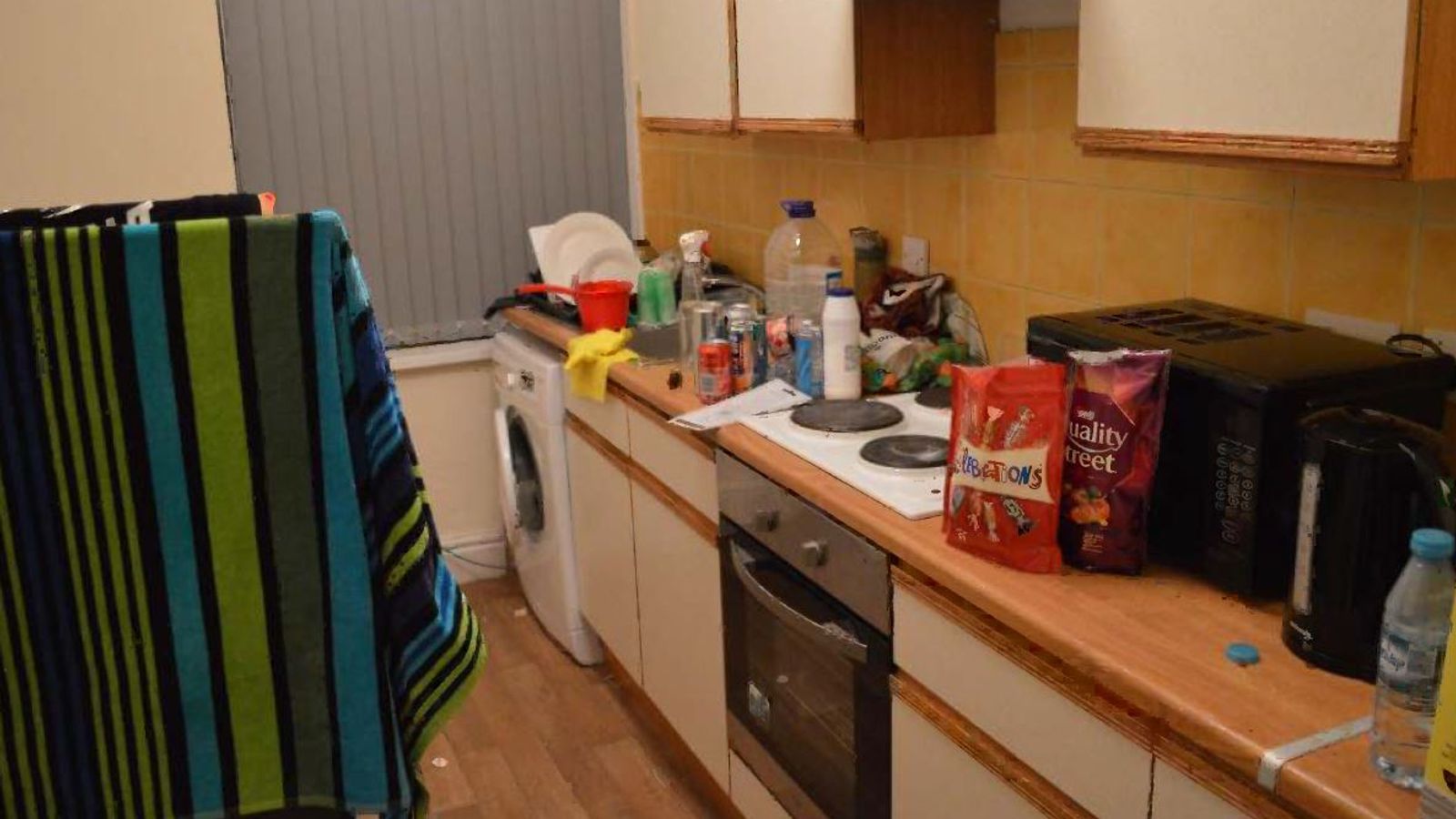 Fishmongers' Hall: Hair removal strips and bags of chocolate revealed ...