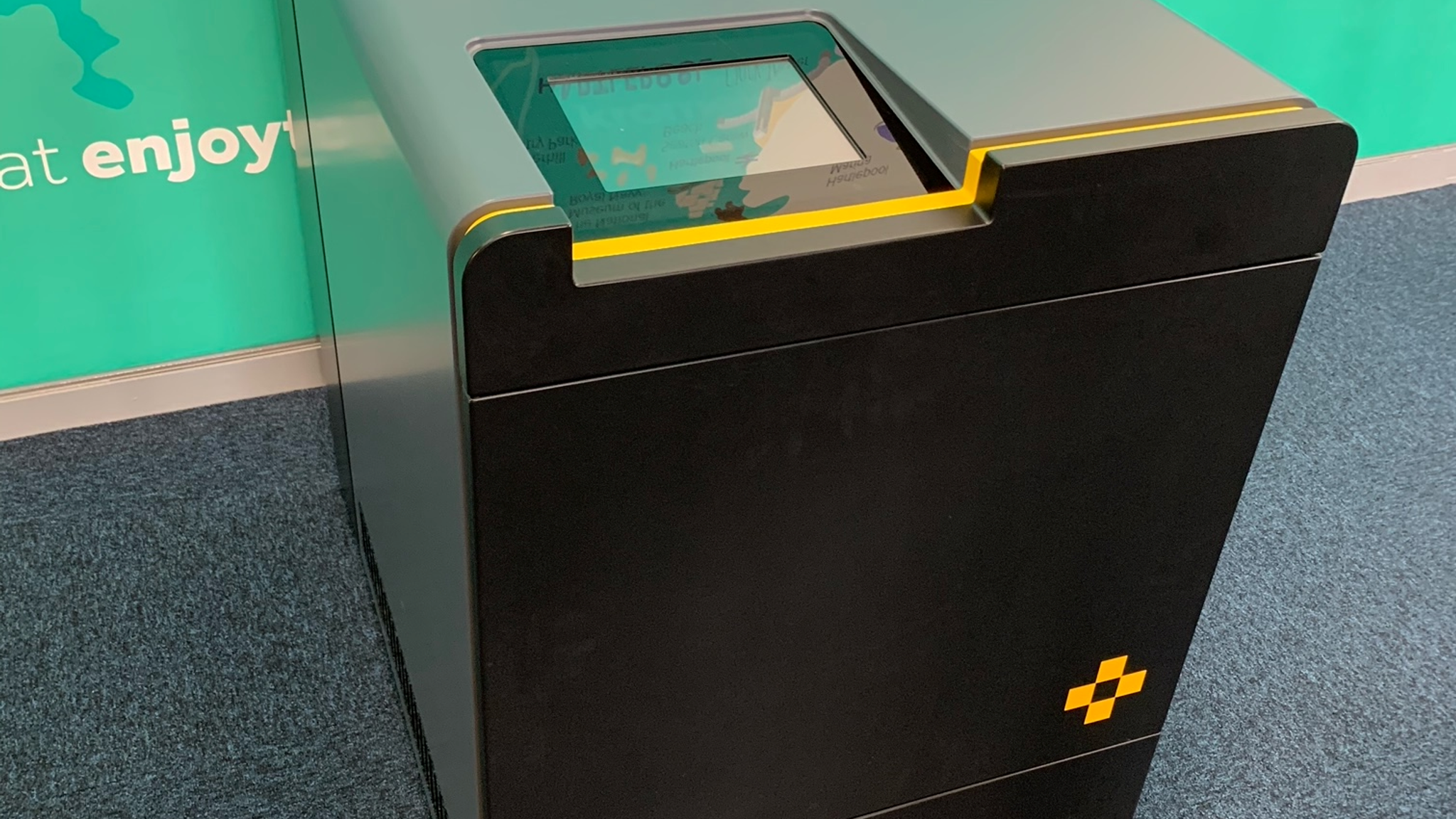 COVID-19: Machine that can 'sniff out' coronavirus particles in the air ...