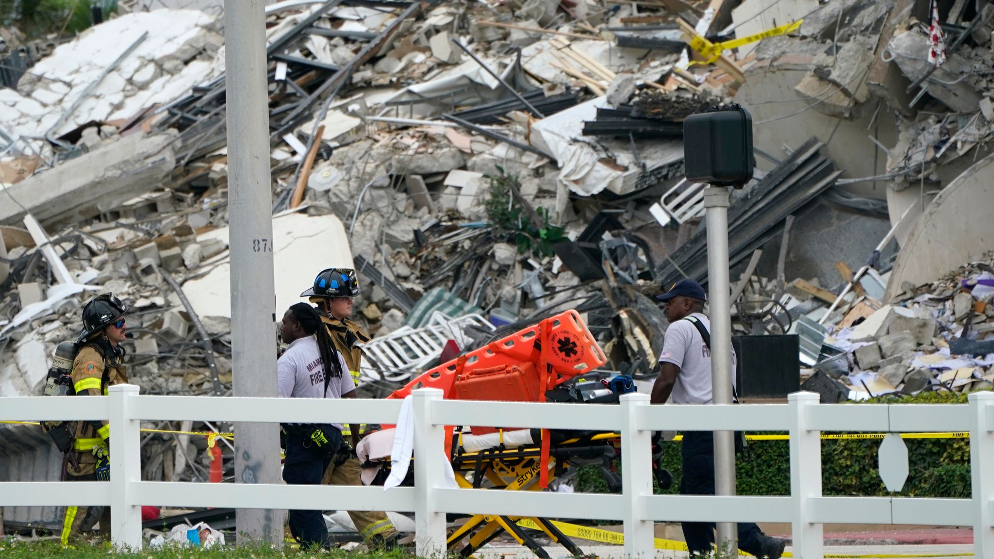 Miami building collapse: 99 people unaccounted for as rescuers continue ...
