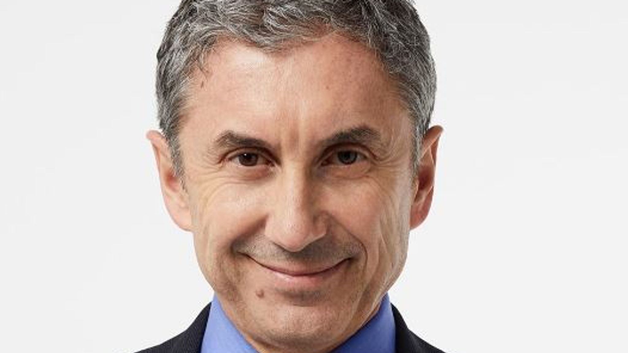 Burberry goes shopping for British Versace boss Jonathan Akeroyd to ...