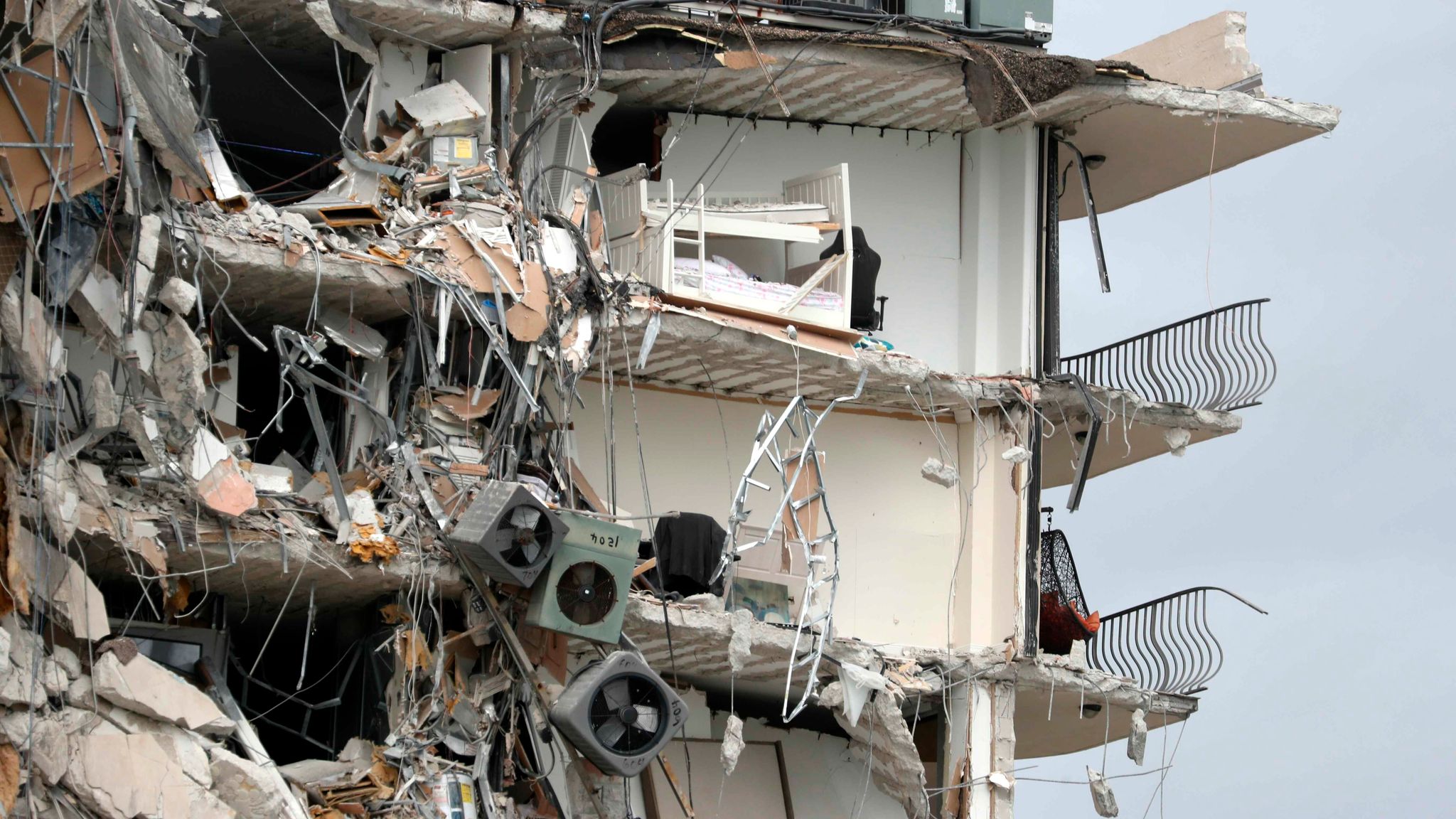 Miami building collapse: 'They were angels' - loved ones of the missing ...