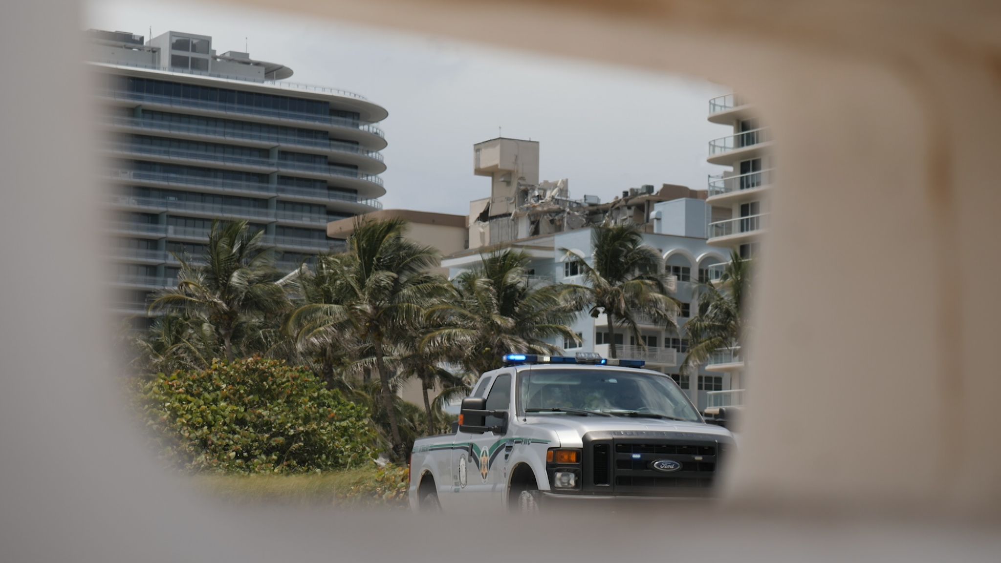 Miami building collapse: Residents of sister block leave their homes ...