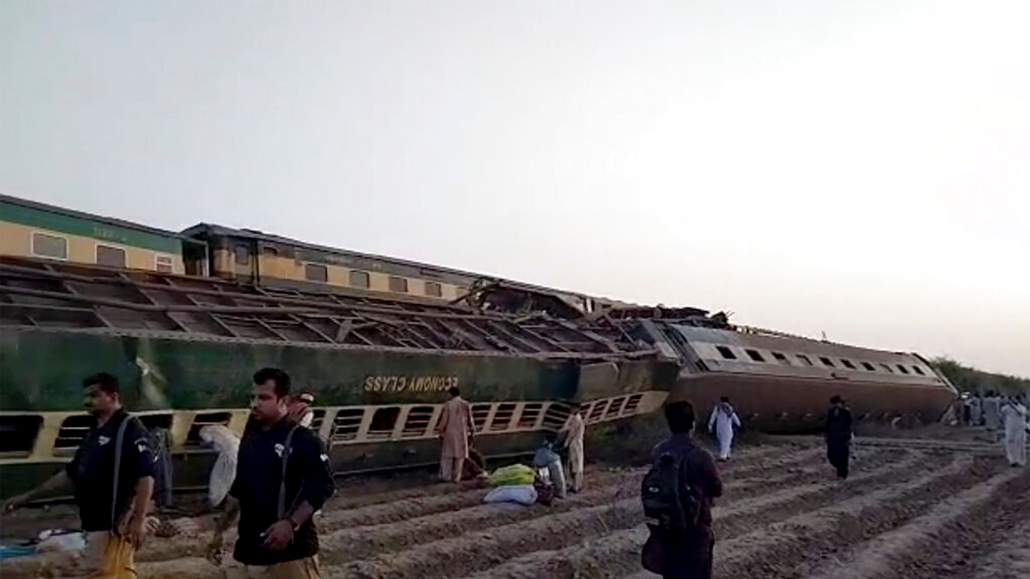 Pakistan: At least 45 people killed after two express trains collide ...