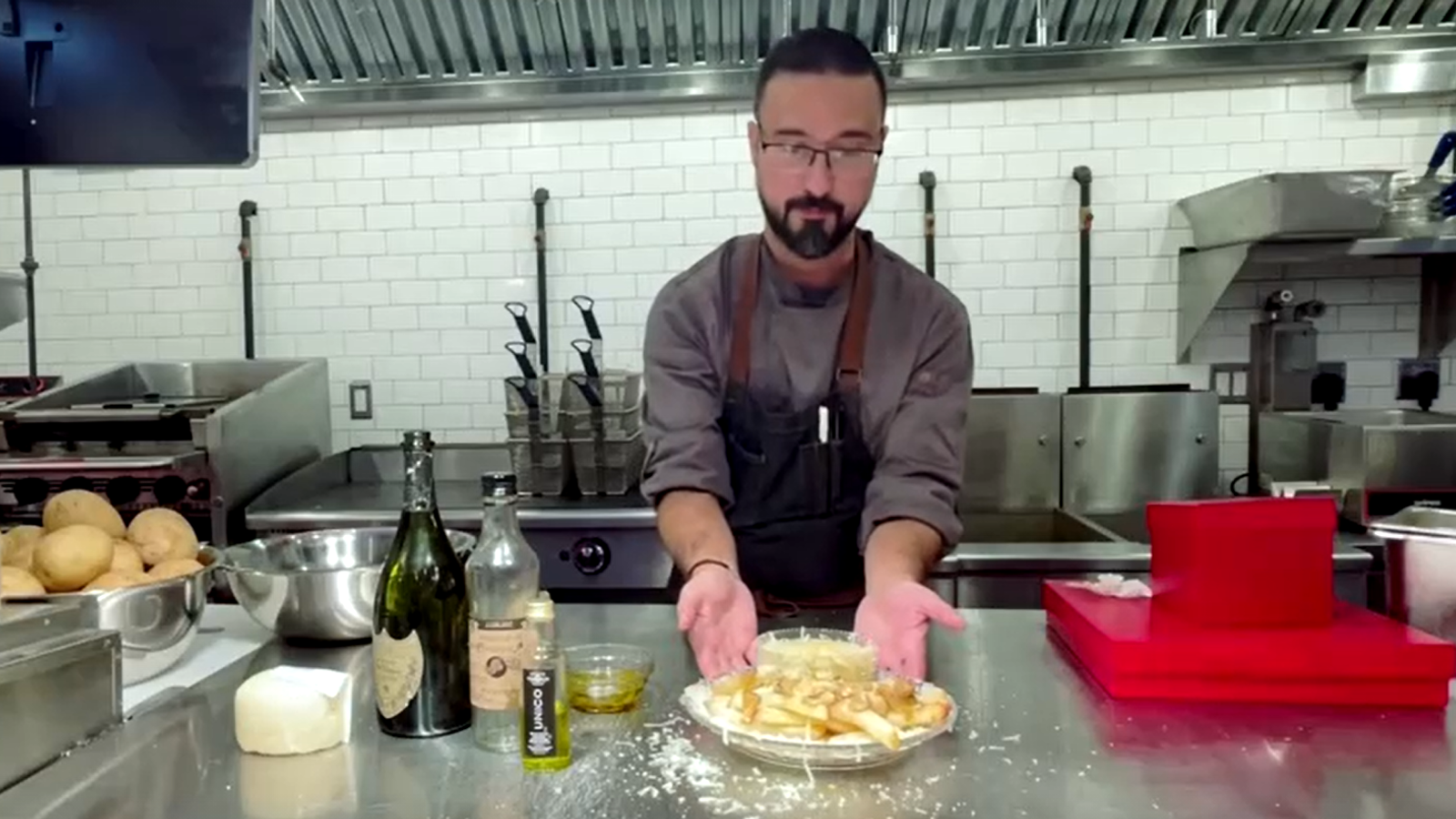 US: The world's most expensive plate of chips gor for $200 or nearly £ ...