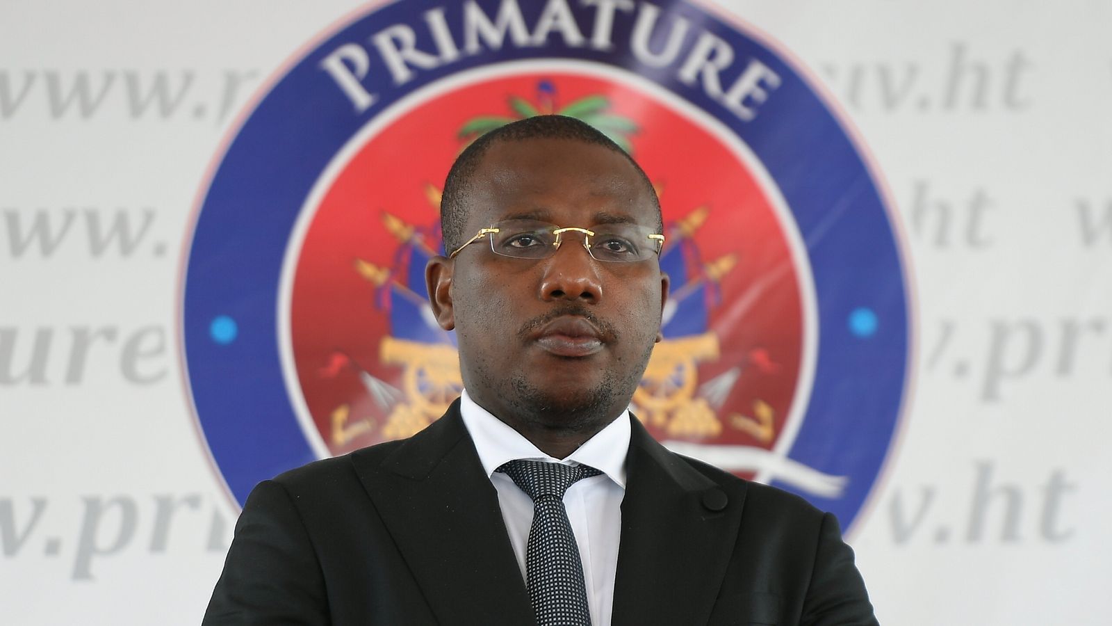 Haiti: Ariel Henry sworn in as new prime minister - 13 days after ...