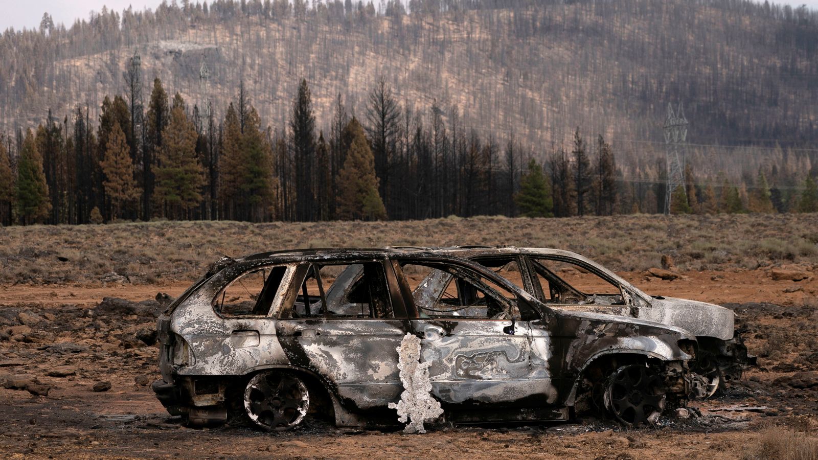 Oregon Bootleg wildfire threatens 3,400 homes as more than 360,000 ...