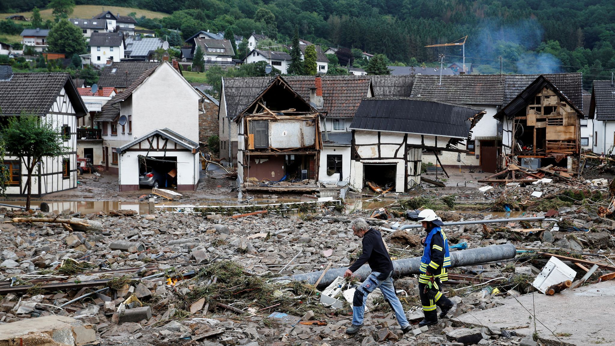 Cincunri Sakia: Germany and Belgium floods: More than 60 dead and over ...
