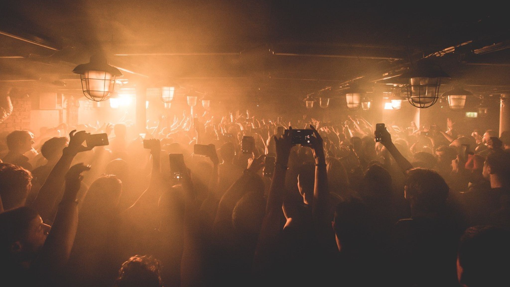 COVID-19: 'Freedom Day' boosted night-time economy - but many remain ...