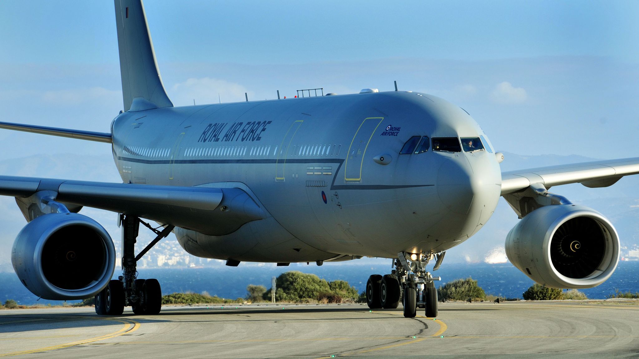 Babcock and Rolls-Royce plot sale of stakes in RAF Voyager contractor ...