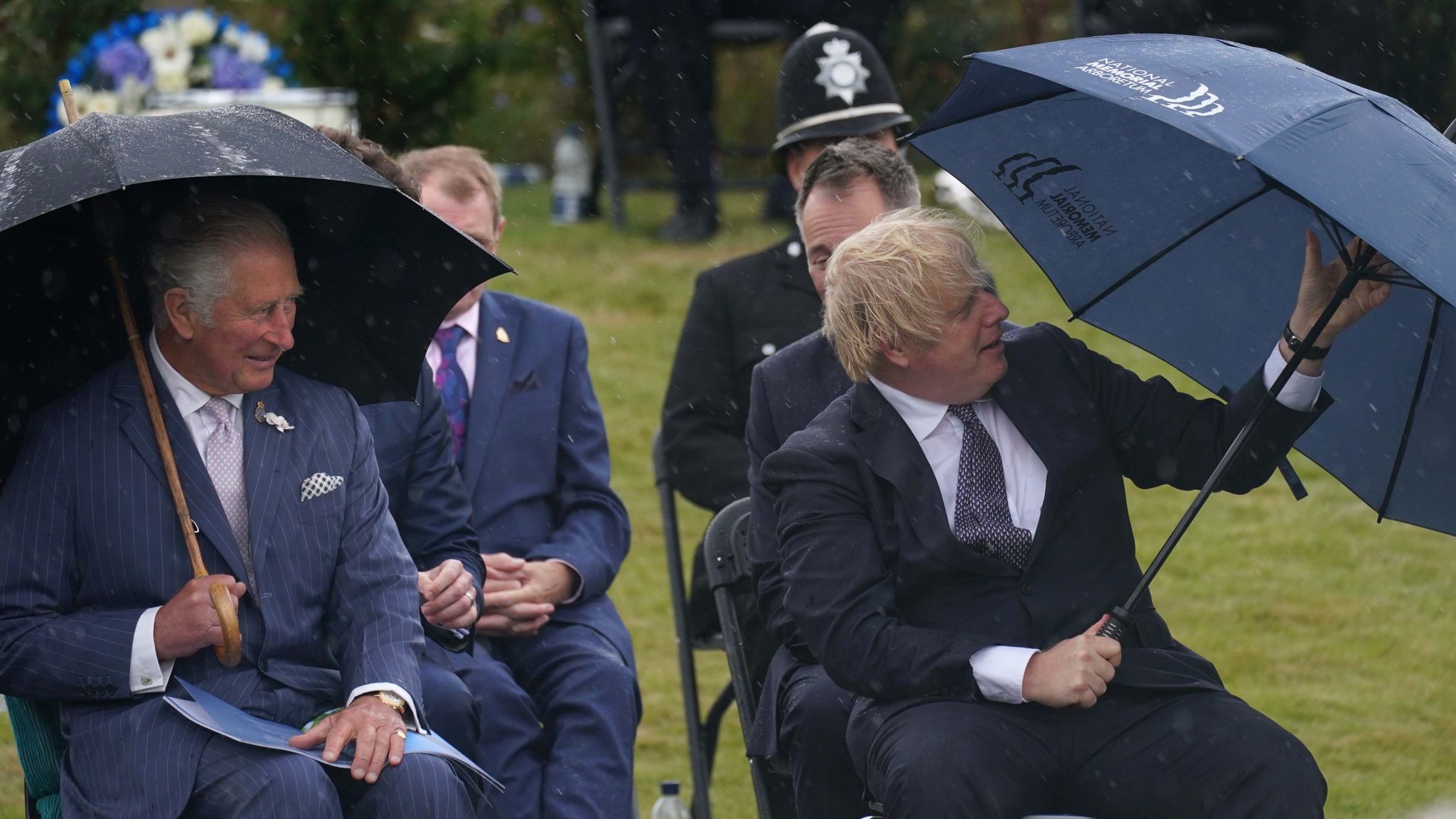Memorial to fallen police officers unveiled by Prince Charles | UK News ...