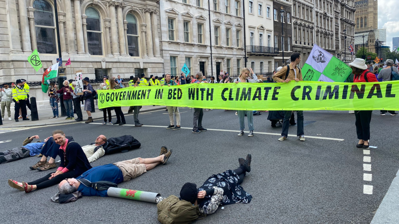 Extinction Rebellion: Police responding to protesters who have blocked ...