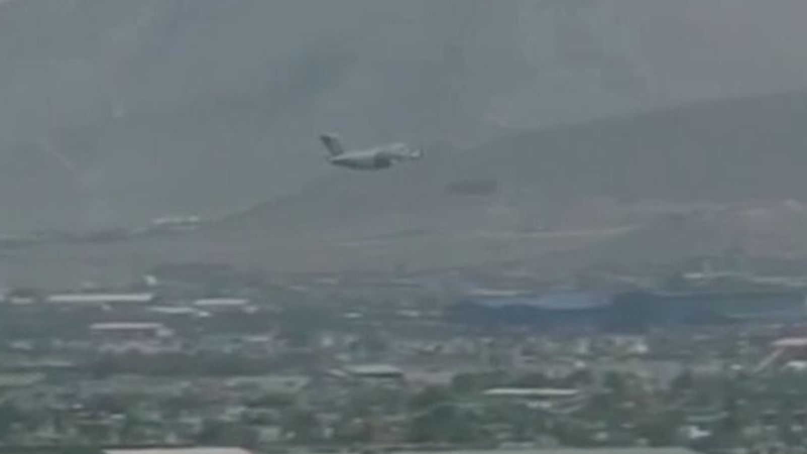 Afghanistan: Planes take off from Kabul as the operation to evacuate ...