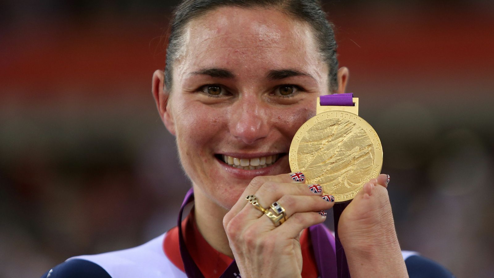 Dame Sarah Storey: How cyclist overcame bullying and eating disorder to ...