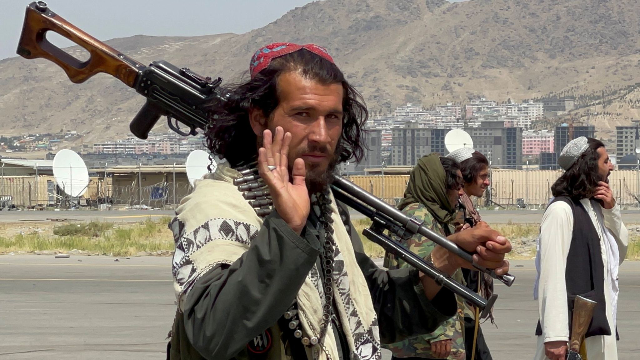 Afghanistan: UK official meets senior members of Taliban to ensure ...