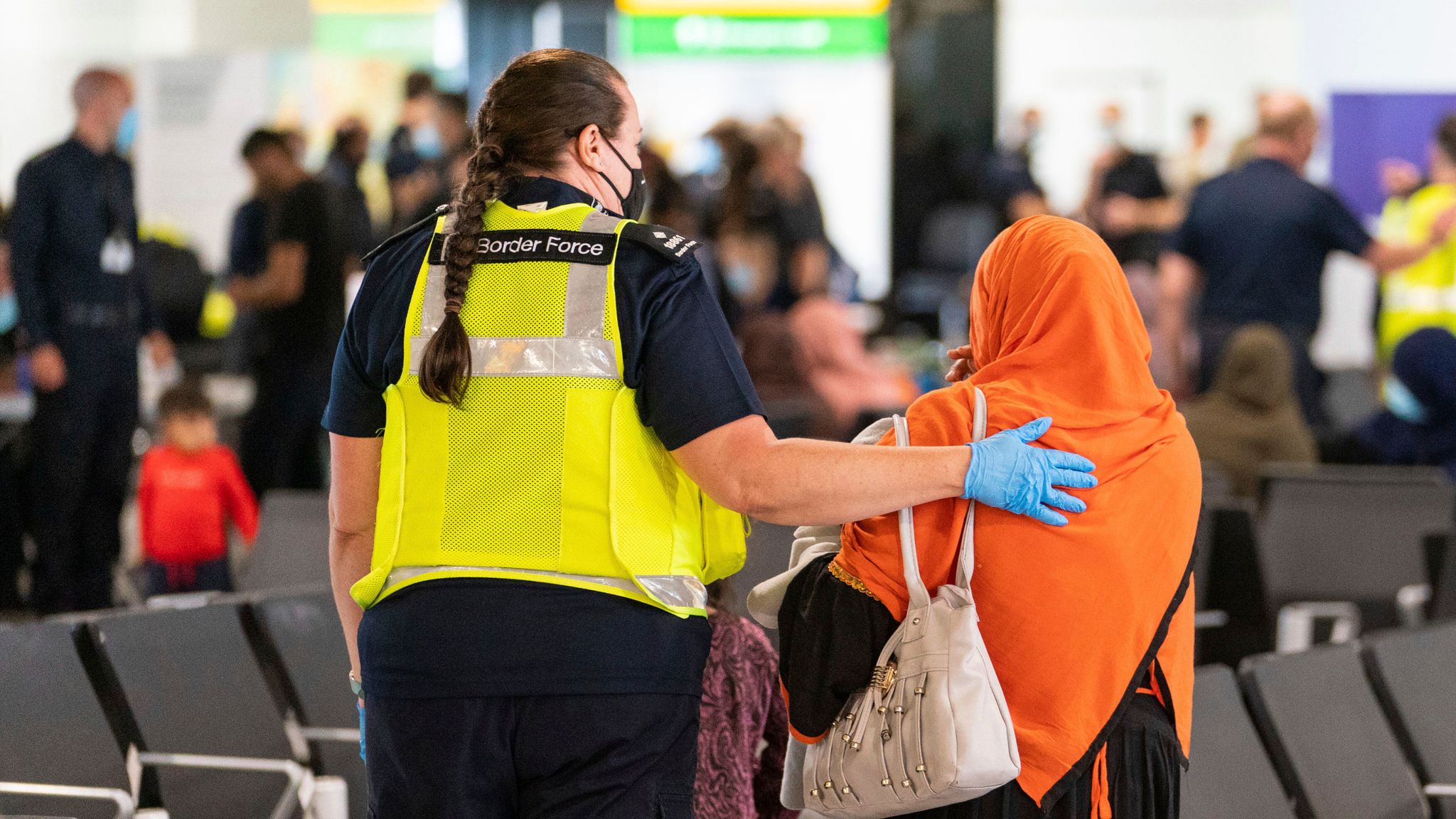 Afghanistan: Rise in applications from Afghans seeking asylum in UK ...