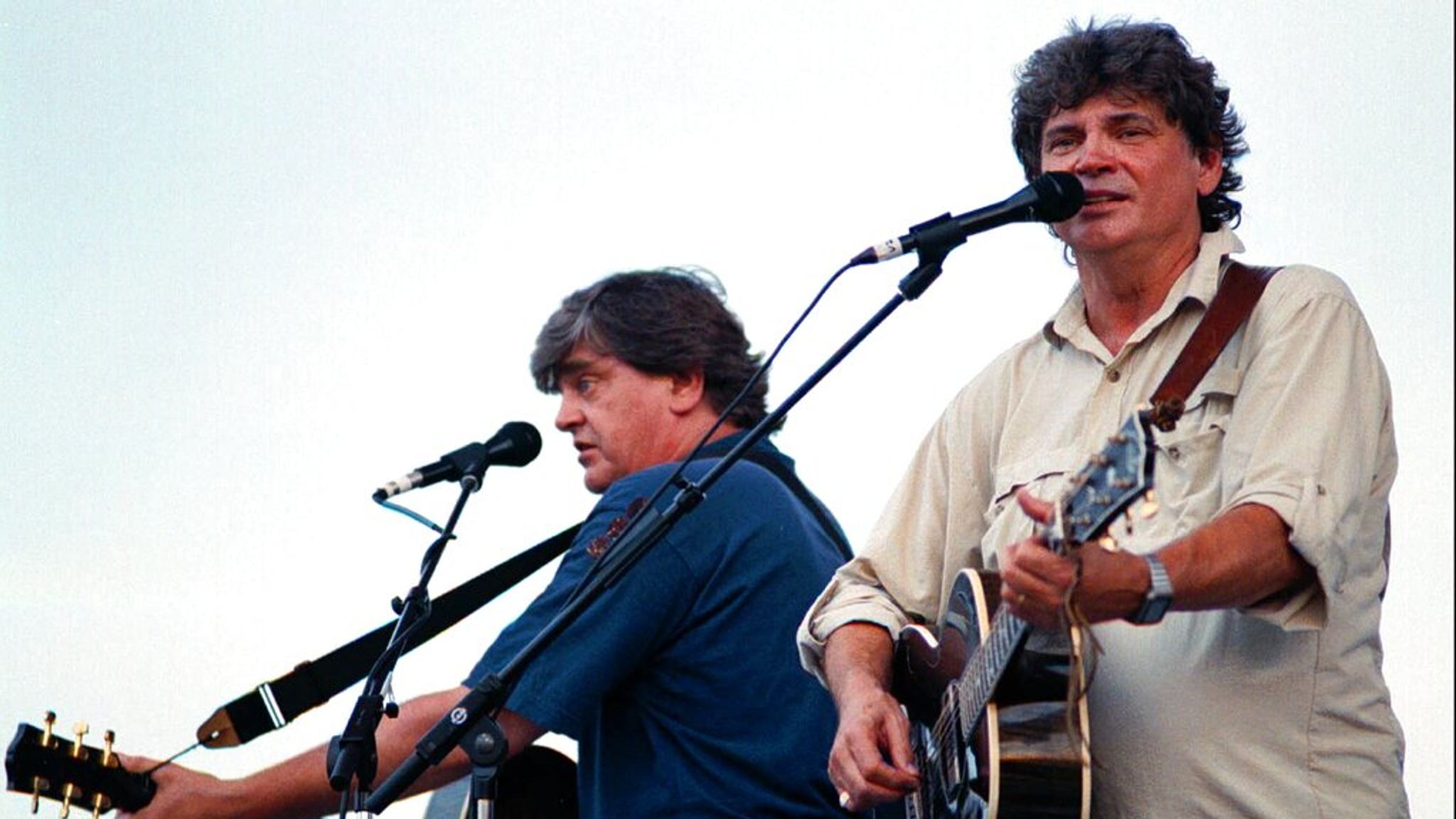 Tributes made as Don Everly of early rock 'n' roll Everly Brothers dies ...