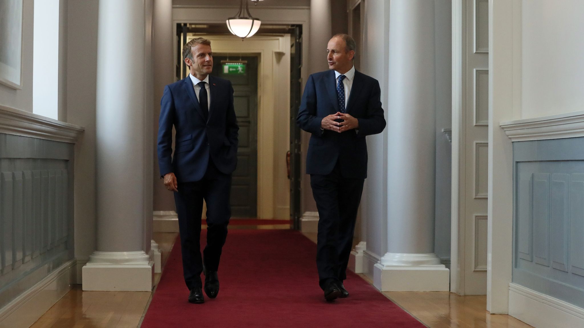 'Faithful friend' Emmanuel Macron backs Ireland on Brexit | UK News ...