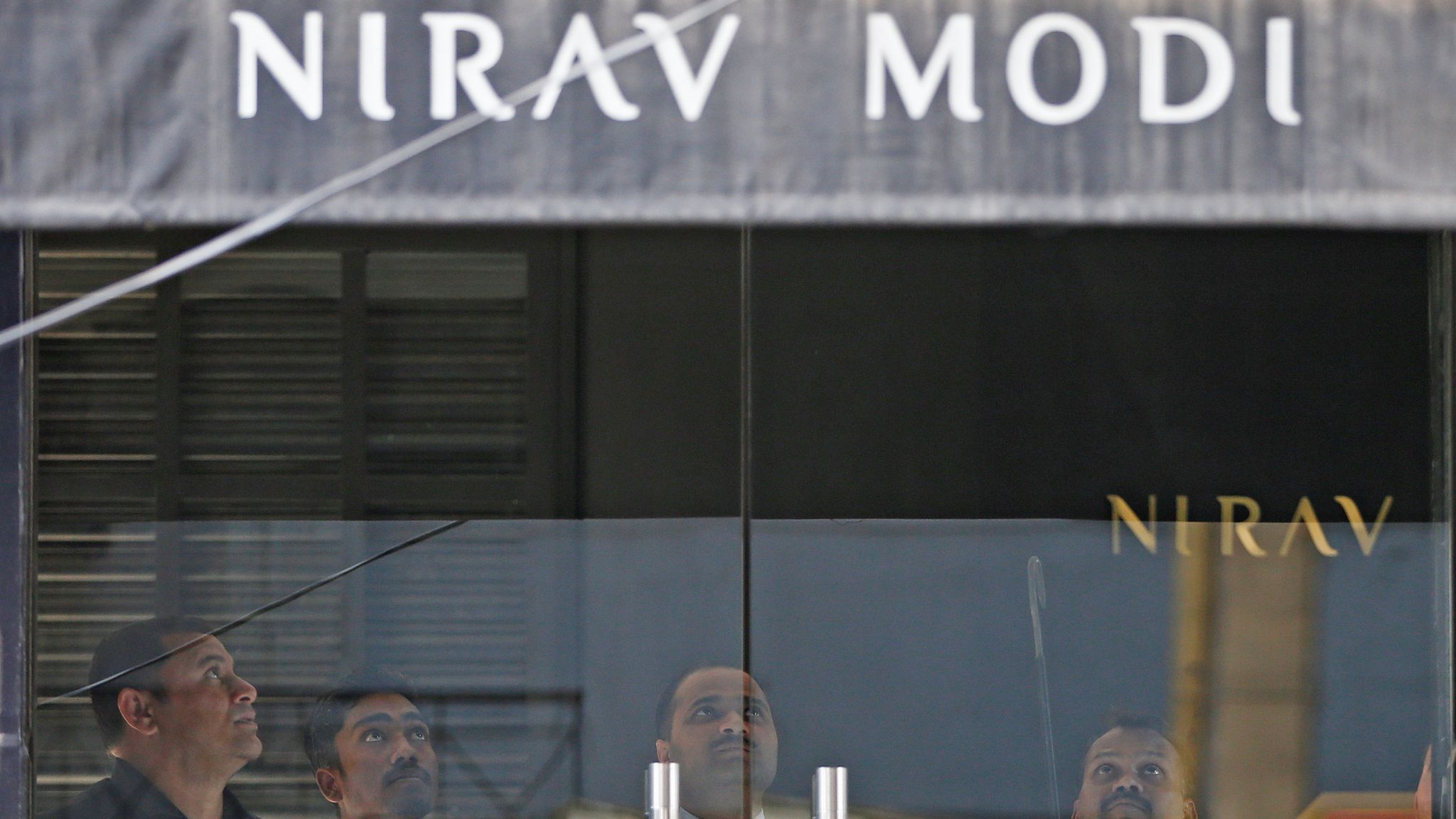 Nirav Modi: Diamond tycoon wins permission to appeal against ...