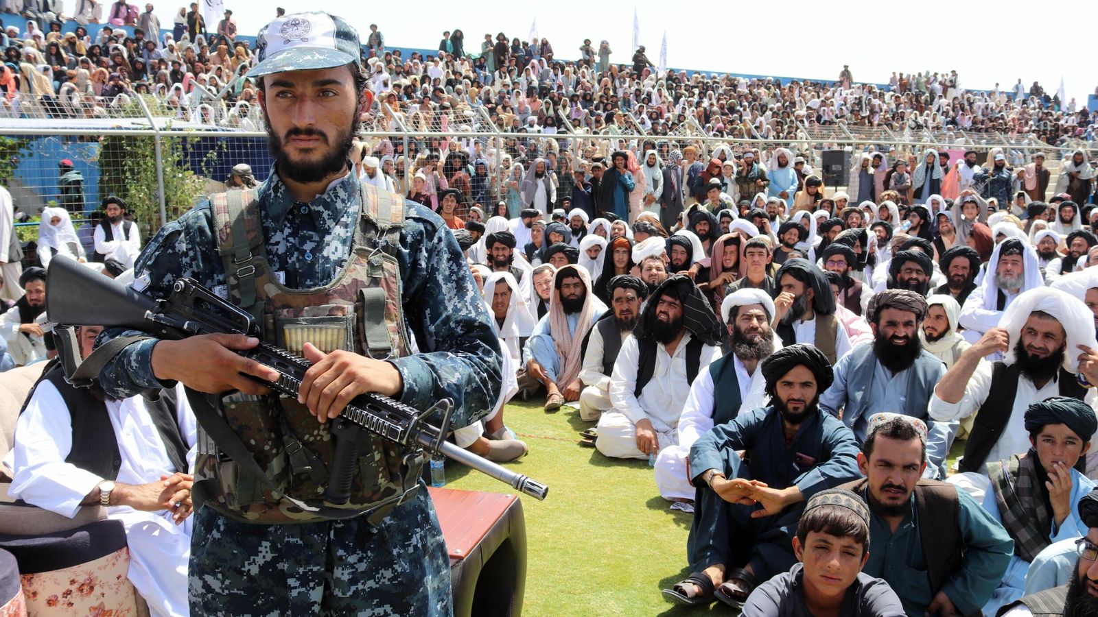 Afghanistan: Taliban parade in Kandahar as it showcases military ...