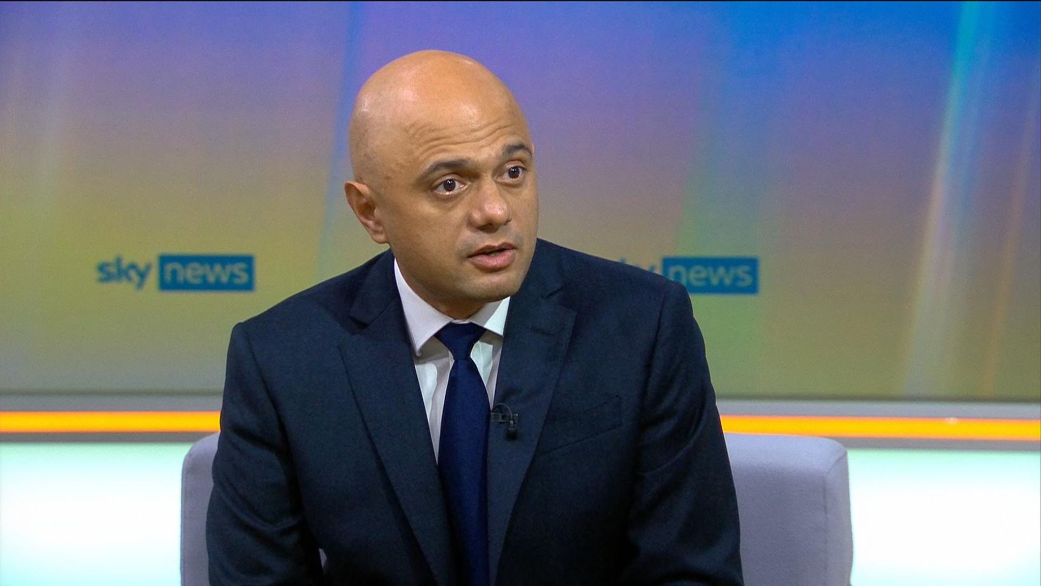 COVID-19: Nurse says he might quit NHS if vaccines are made compulsory ...