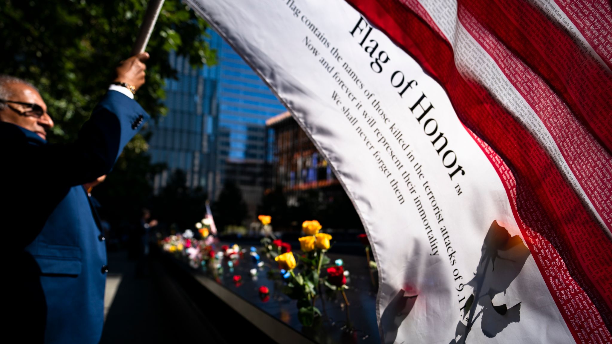 9/11 anniversary in pictures: Victims remembered 20 years after terror ...