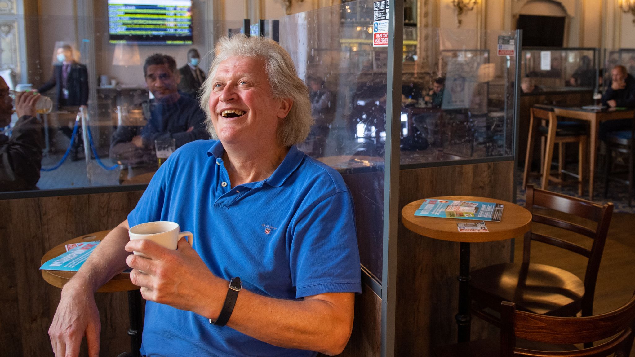 Wetherspoon founder Martin renews governance feud with investors ...