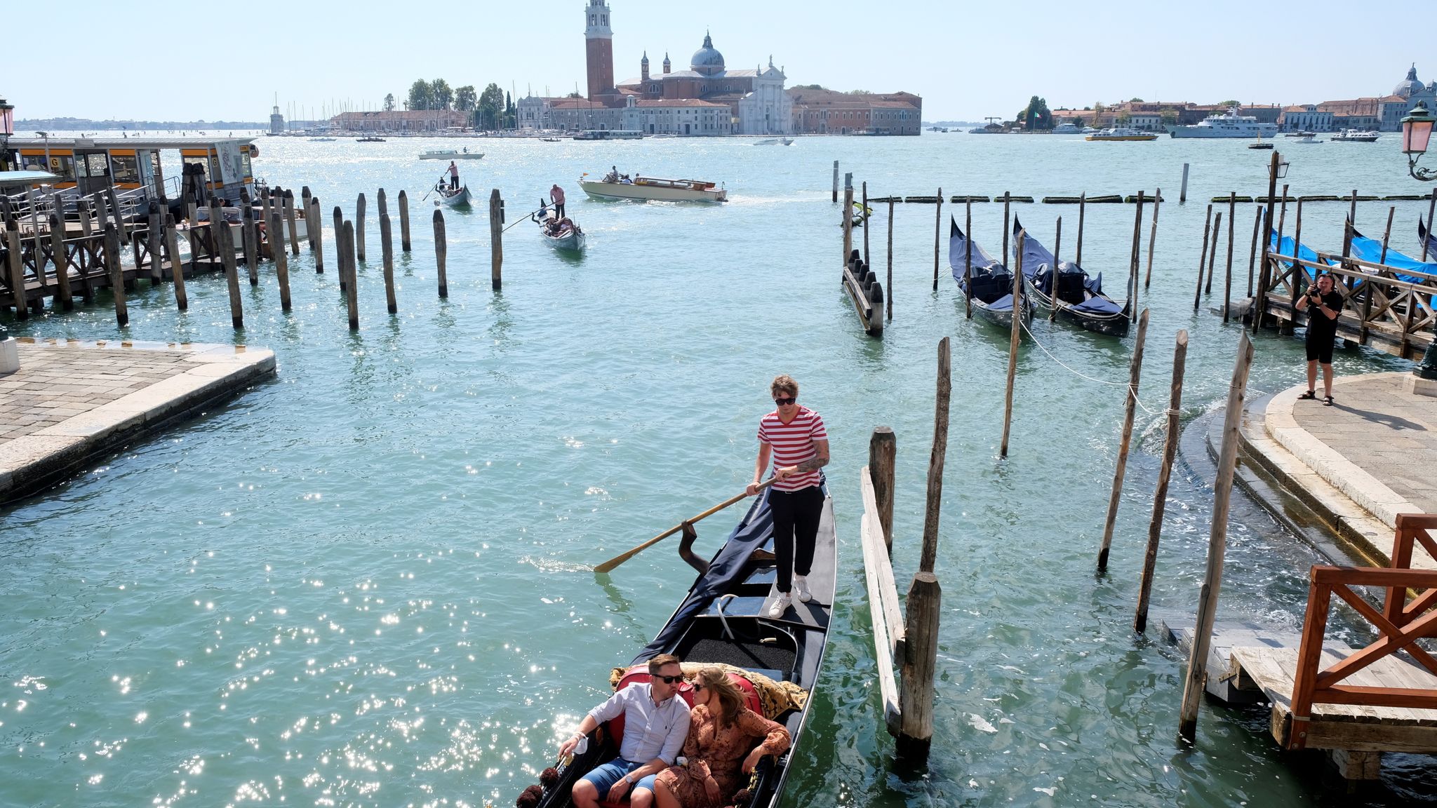 Venice to demand tourists pre-book city visit on app to tackle tourist ...