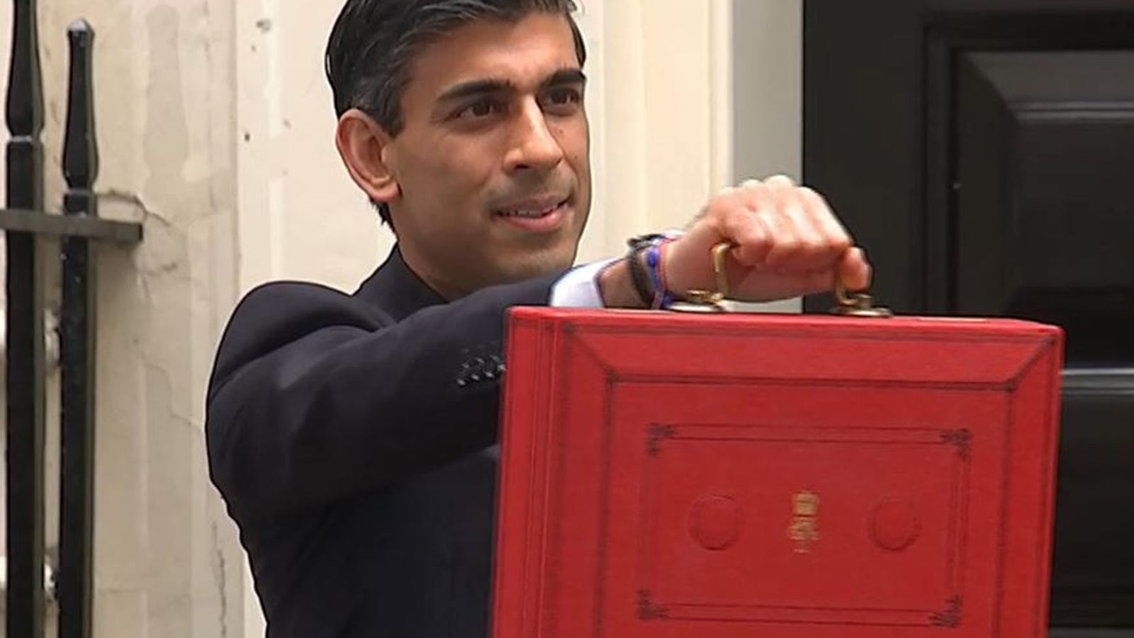 Video: Chancellor holds up budget box in Downing Street | Politics News ...