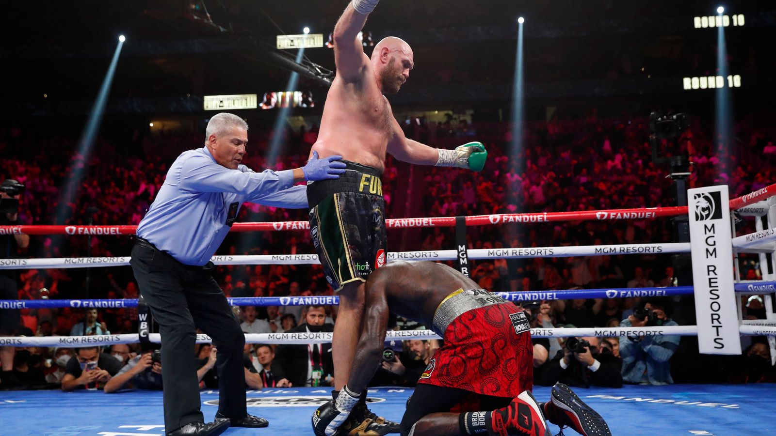 Tyson Fury: 'I'm the big dog in the division' | World News | Sky News