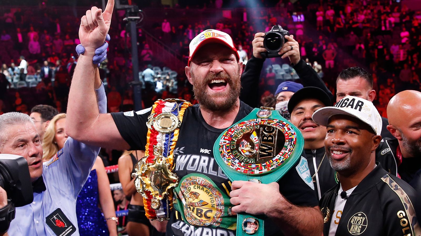 Fury v Wilder: Tyson Fury retains his WBC heavyweight title after ... Fury v Wilder: Tyson Fury retains his WBC heavyweight title after ...