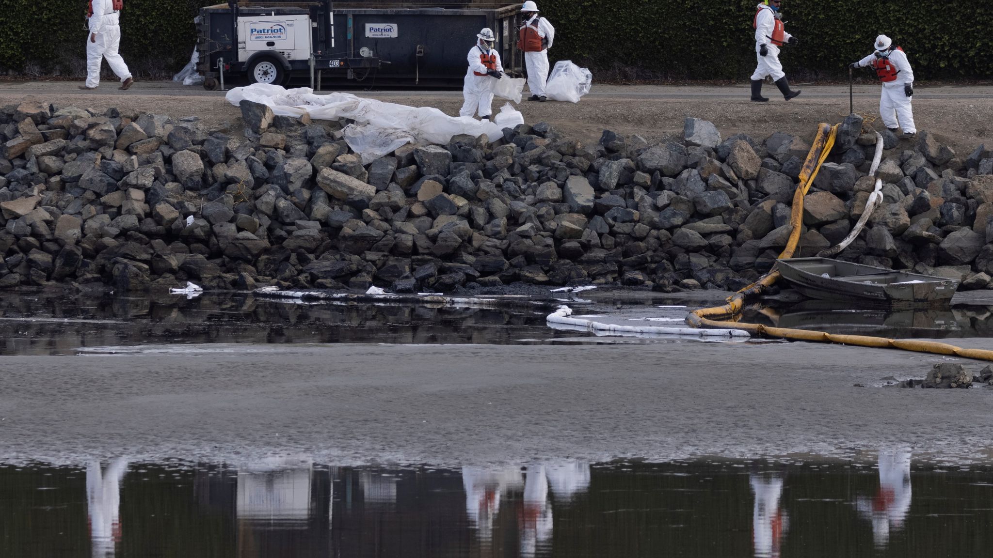 California oil spill: Huntington Beach disaster a sobering moment for a ...