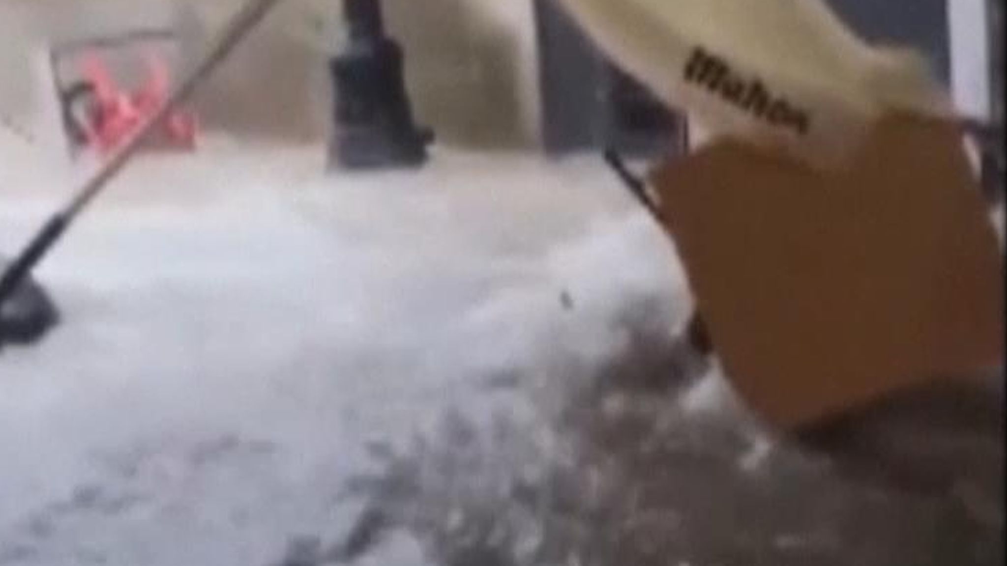 Spain: Flash floods damage buildings and sweep away cars in Alicante ...