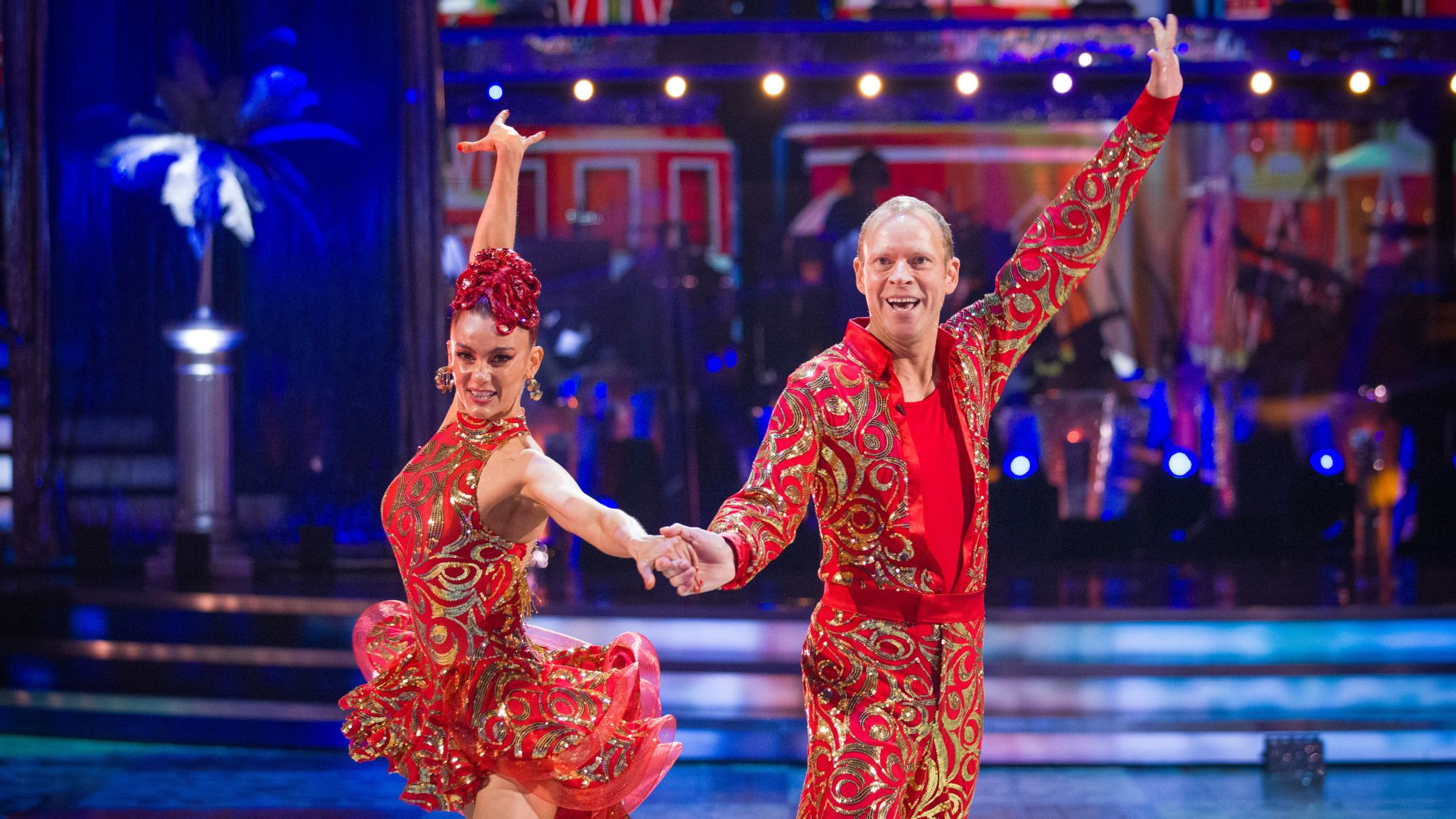 Robert Webb 'extremely sorry' to quit Strictly following 'urgent ...