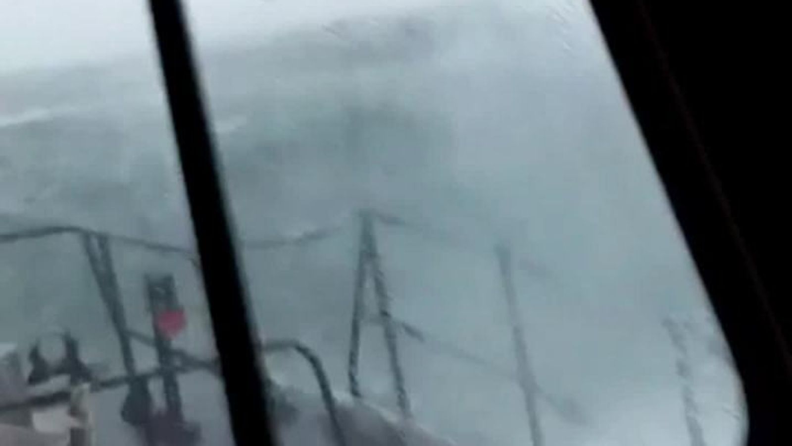 Video: Dramatic footage shows RNLI lifeboat battling Storm Arwen to ...