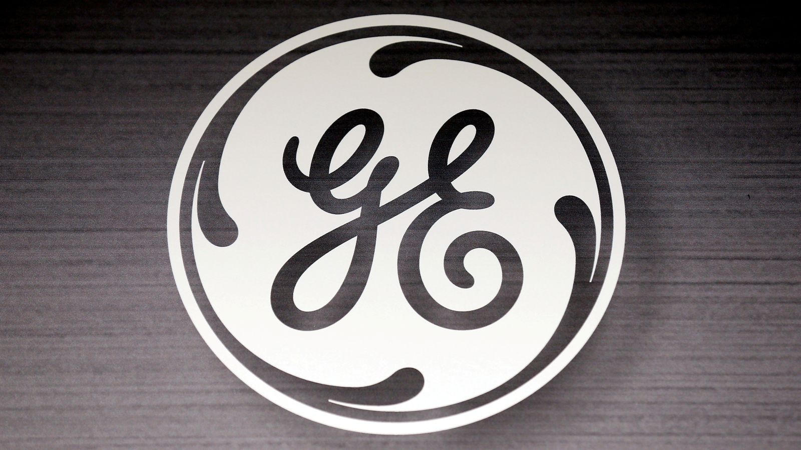 General Electric: Break-up of symbol of US industrial power signals the ...