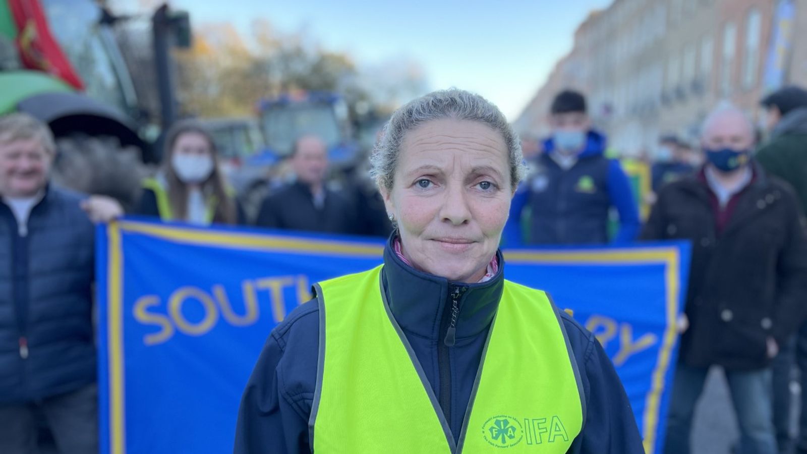 Climate change: Farmers drive tractors through Dublin as they protest ...