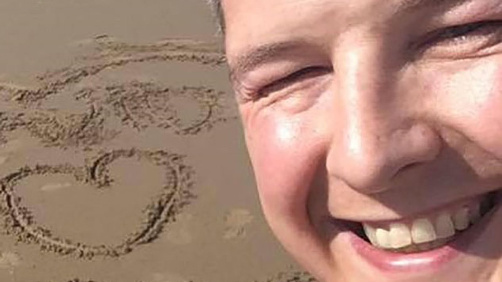 England taxi driver locked terrorist in his car and ran off. Taxi ...