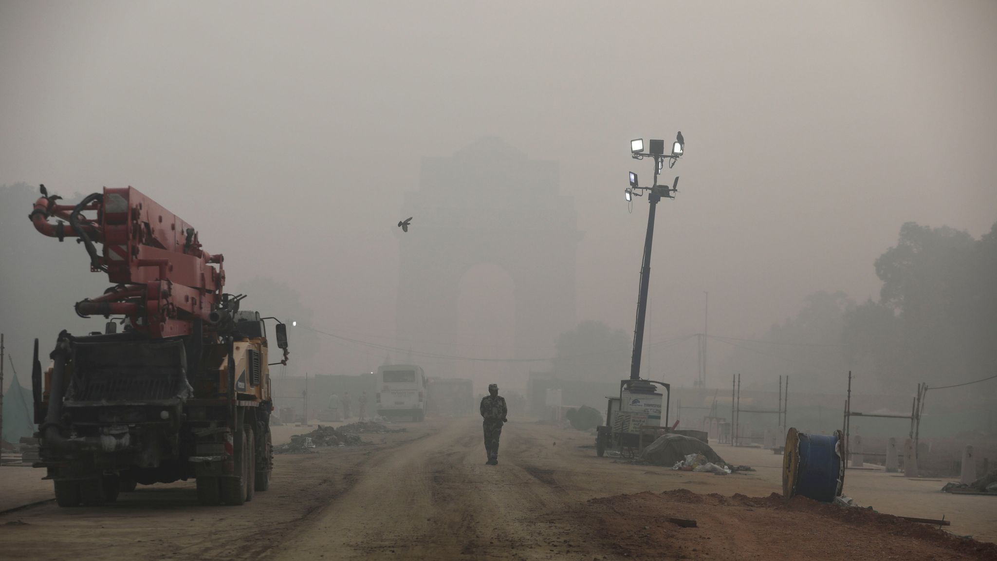 New Delhi wakes up to blanket of toxic smog and worst pollution all ...