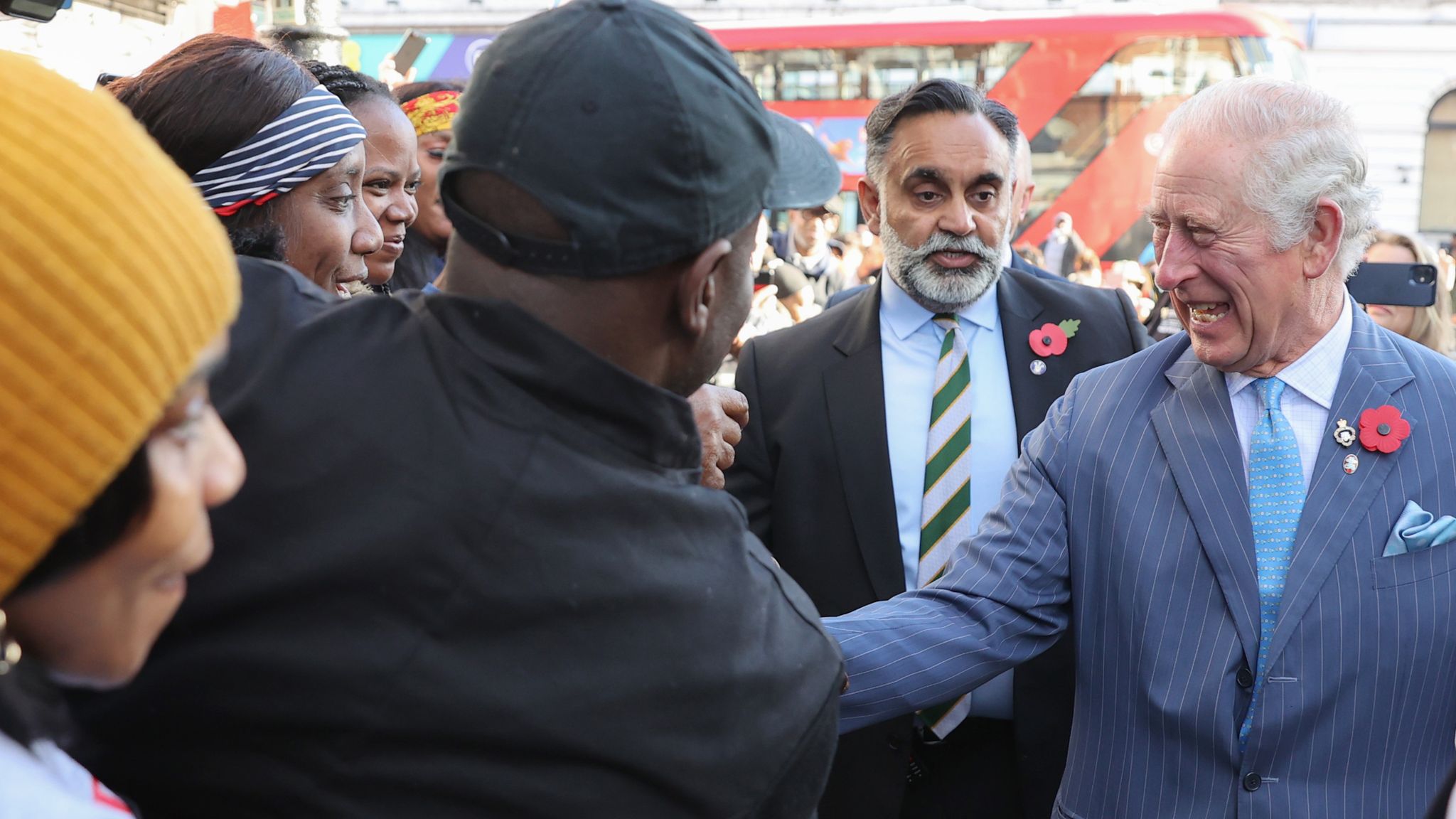 Prince Charles: New photo of royal in his garden at Highgrove released ...