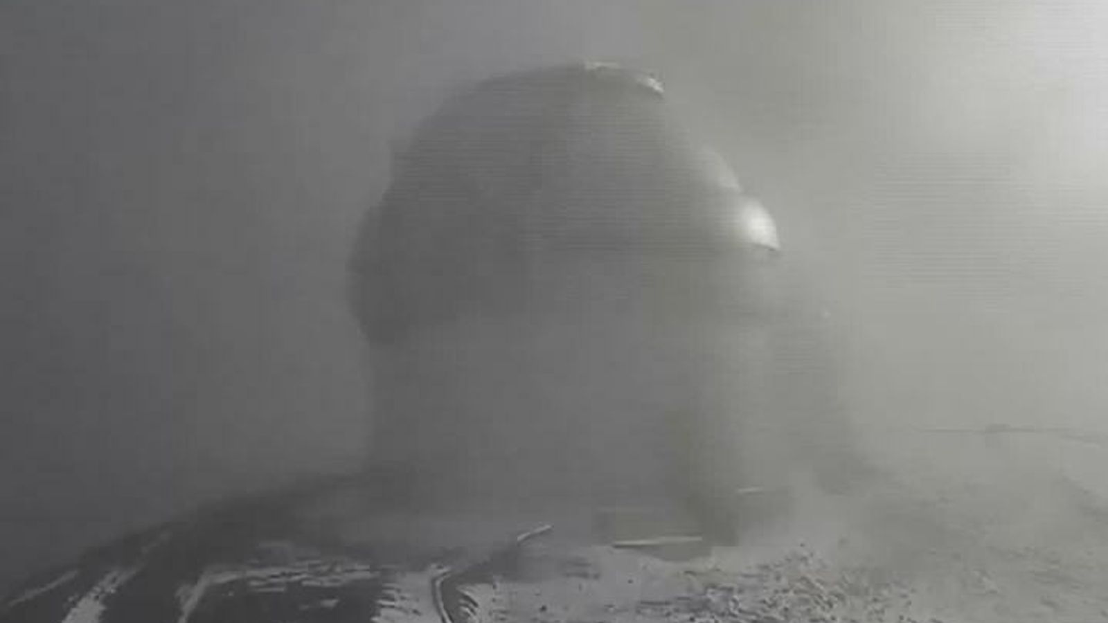 Video: Snow sweeps across Hawaii's Mauna Kea | US News | Sky News