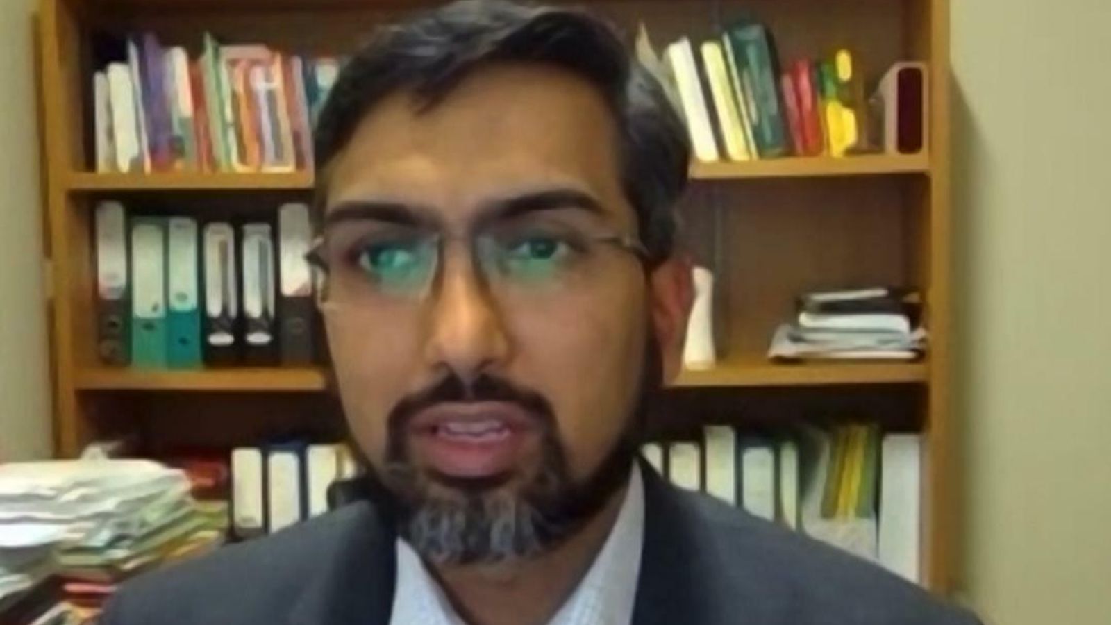 COVID-19: COVID more likely than cold if you're in London, says expert ...