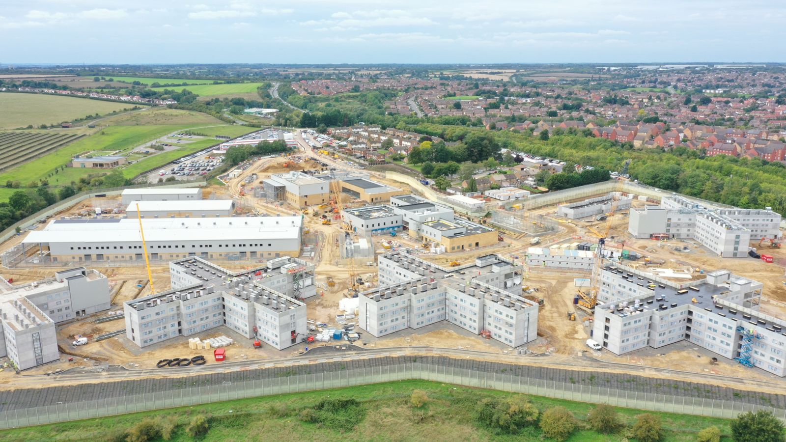 Prisons to get 'airport-style' security and addiction assessments for ...