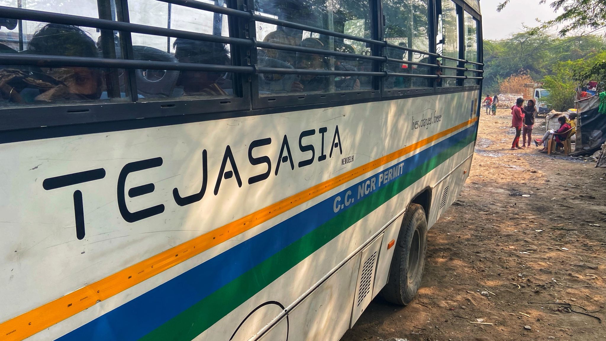 Hope Bus brings learning to marginalised communities in India | World ...