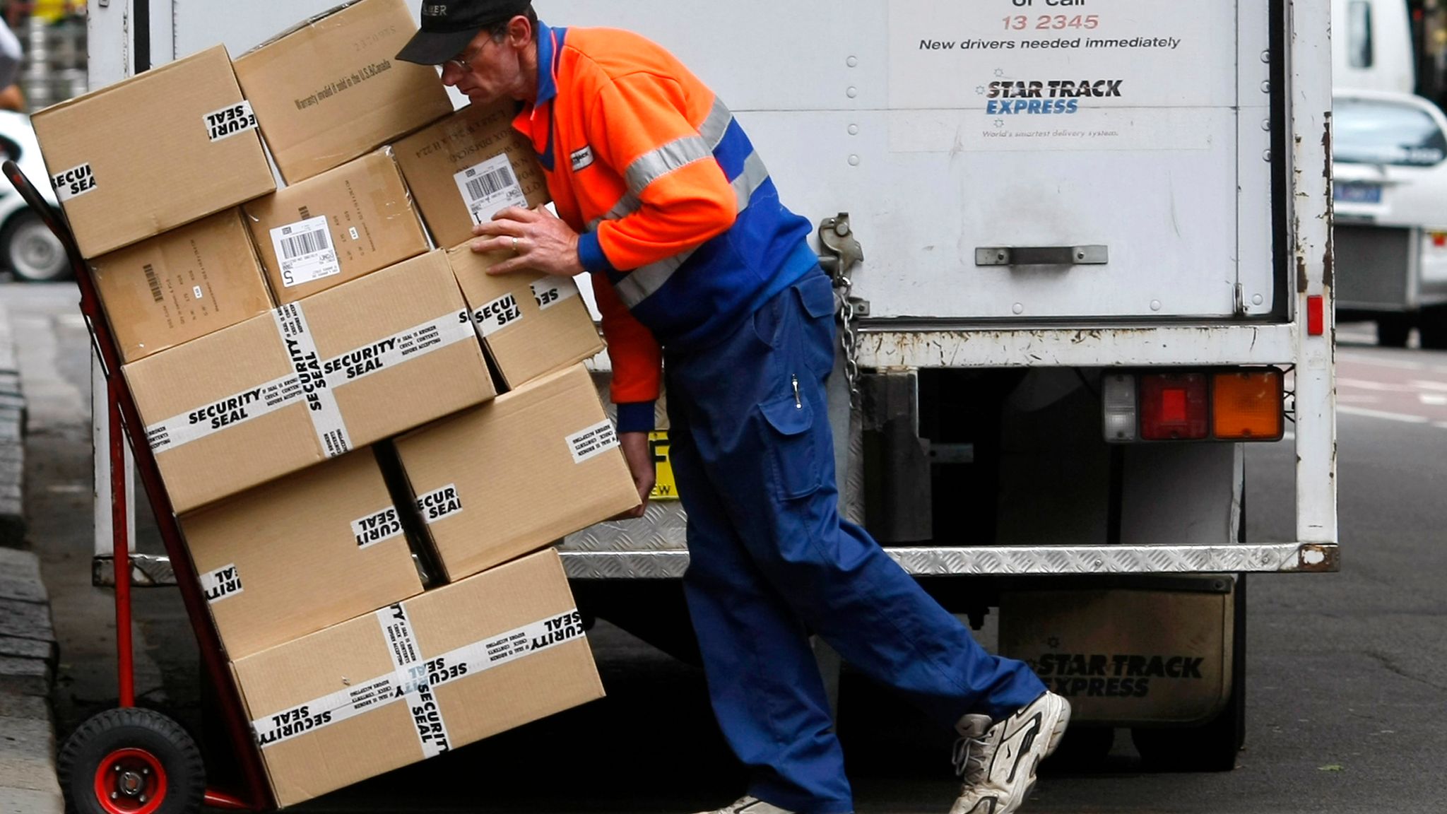 Supply crisis: Why a cardboard box shortage is escalating across the UK ...